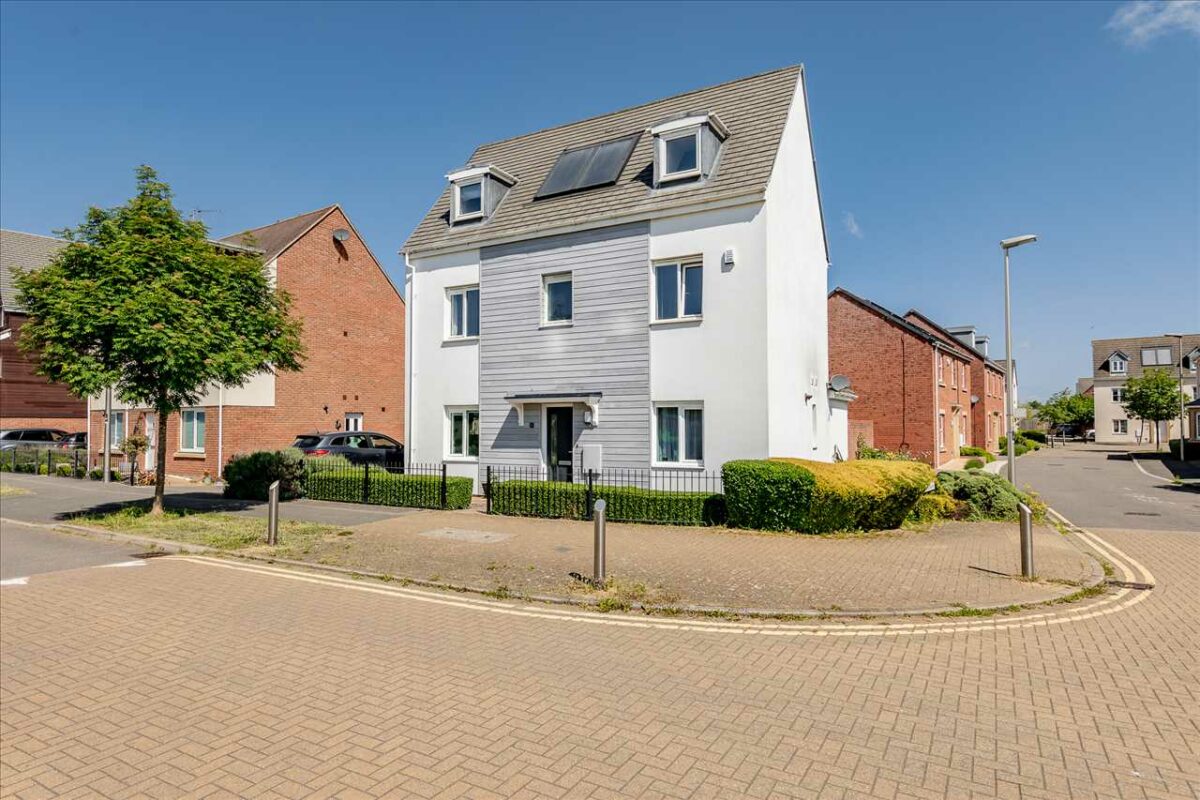 Watercress Way, Milton Keynes - Alexander Lawrence